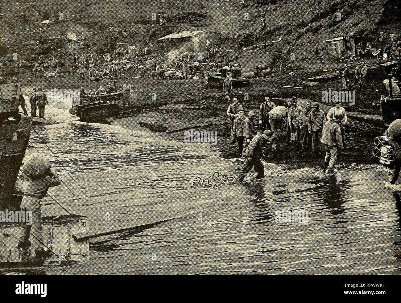 Earthen ramp hi-res stock photography and images - Alamy