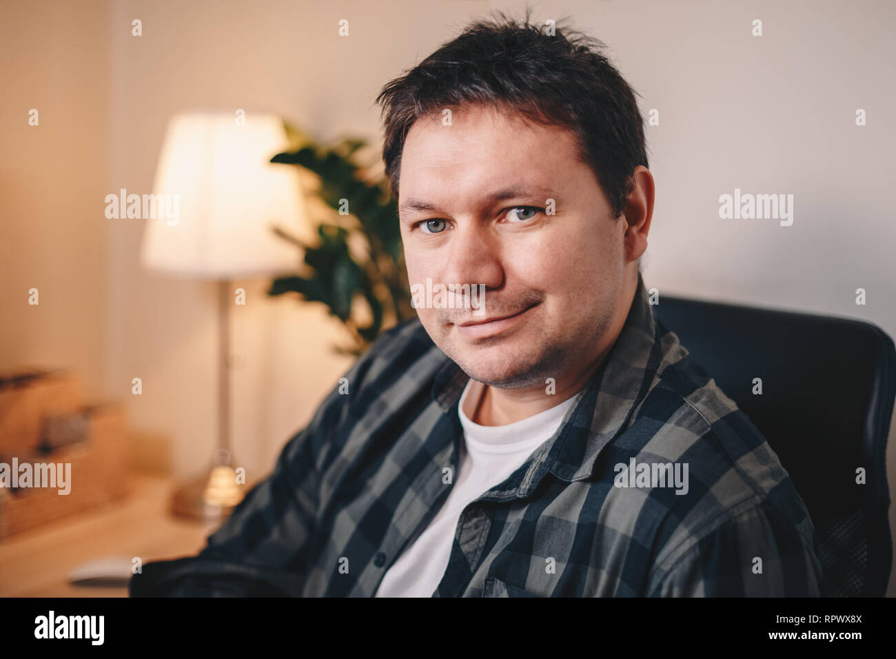Male blogger hi-res stock photography and images - Alamy
