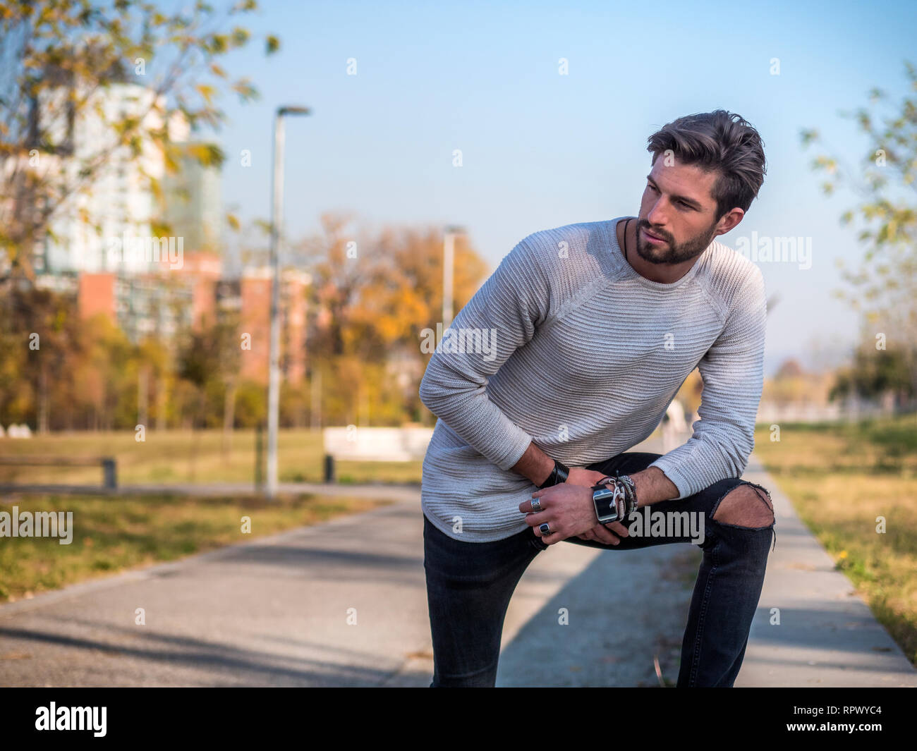 Man on one knee hi-res stock photography and images - Alamy