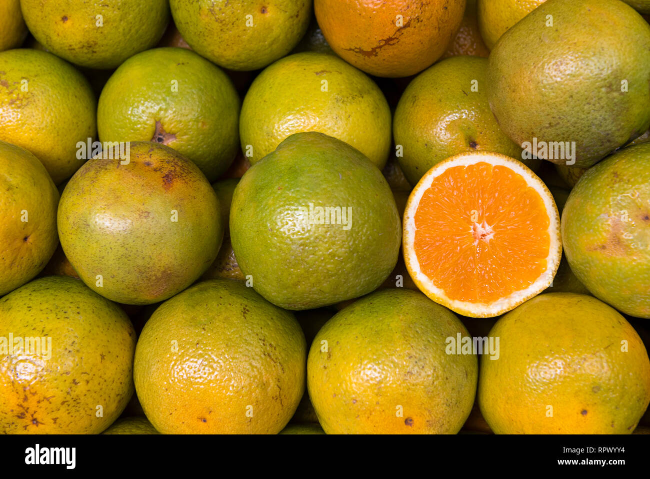 Pera sweet orange hi-res stock photography and images - Alamy
