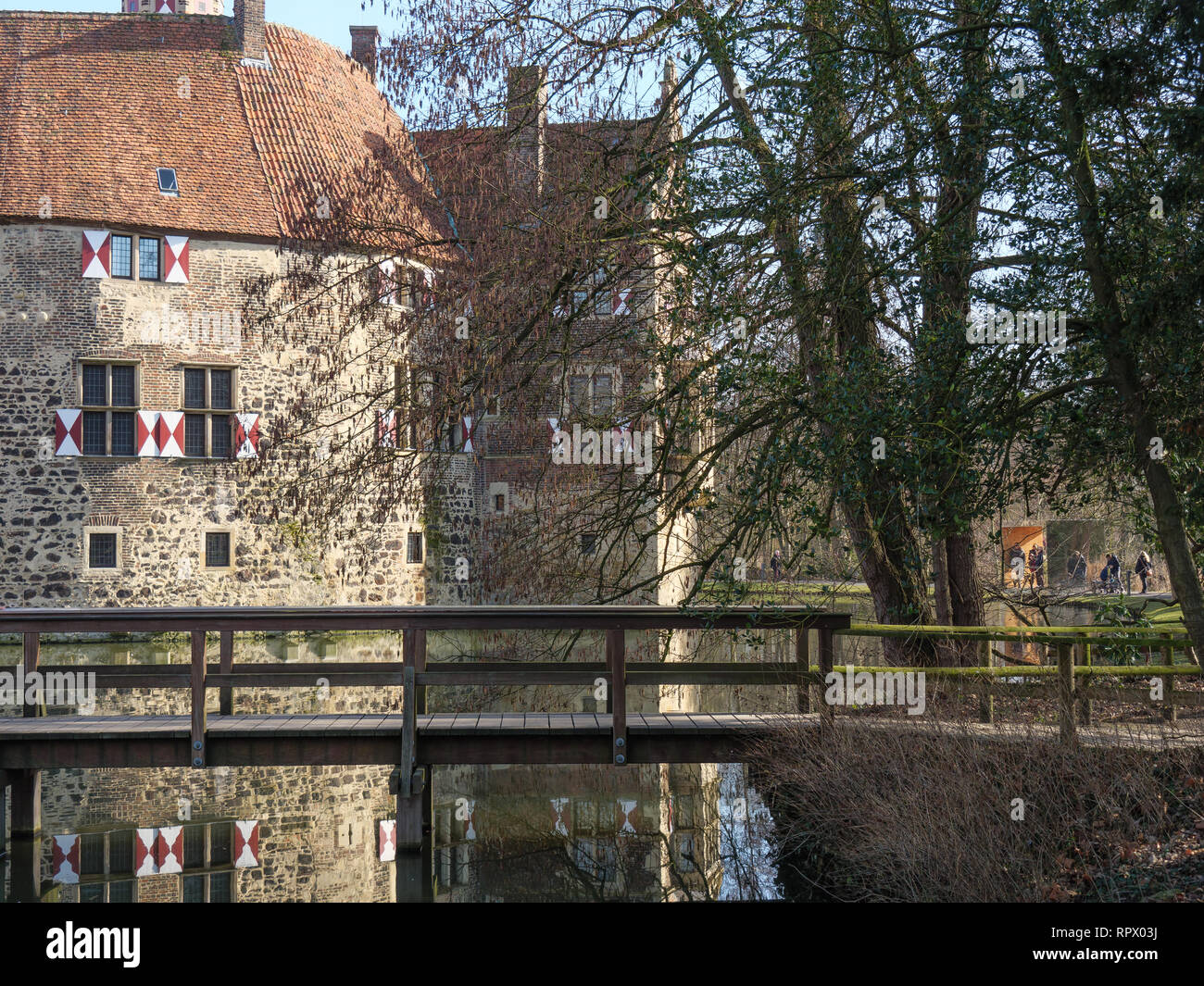 vischering castle in germany Stock Photo - Alamy
