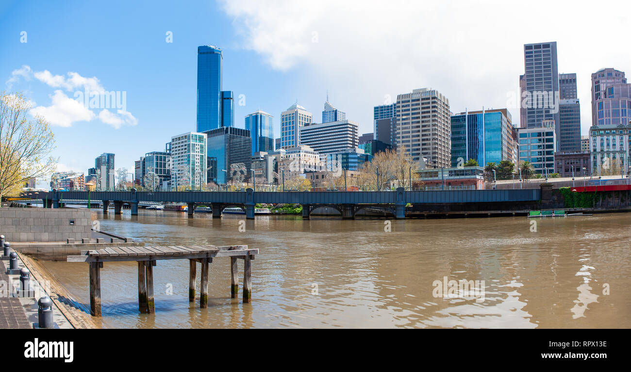 Melbourne city skyline and Yarra River, Victoria, Australia Stock Photo ...
