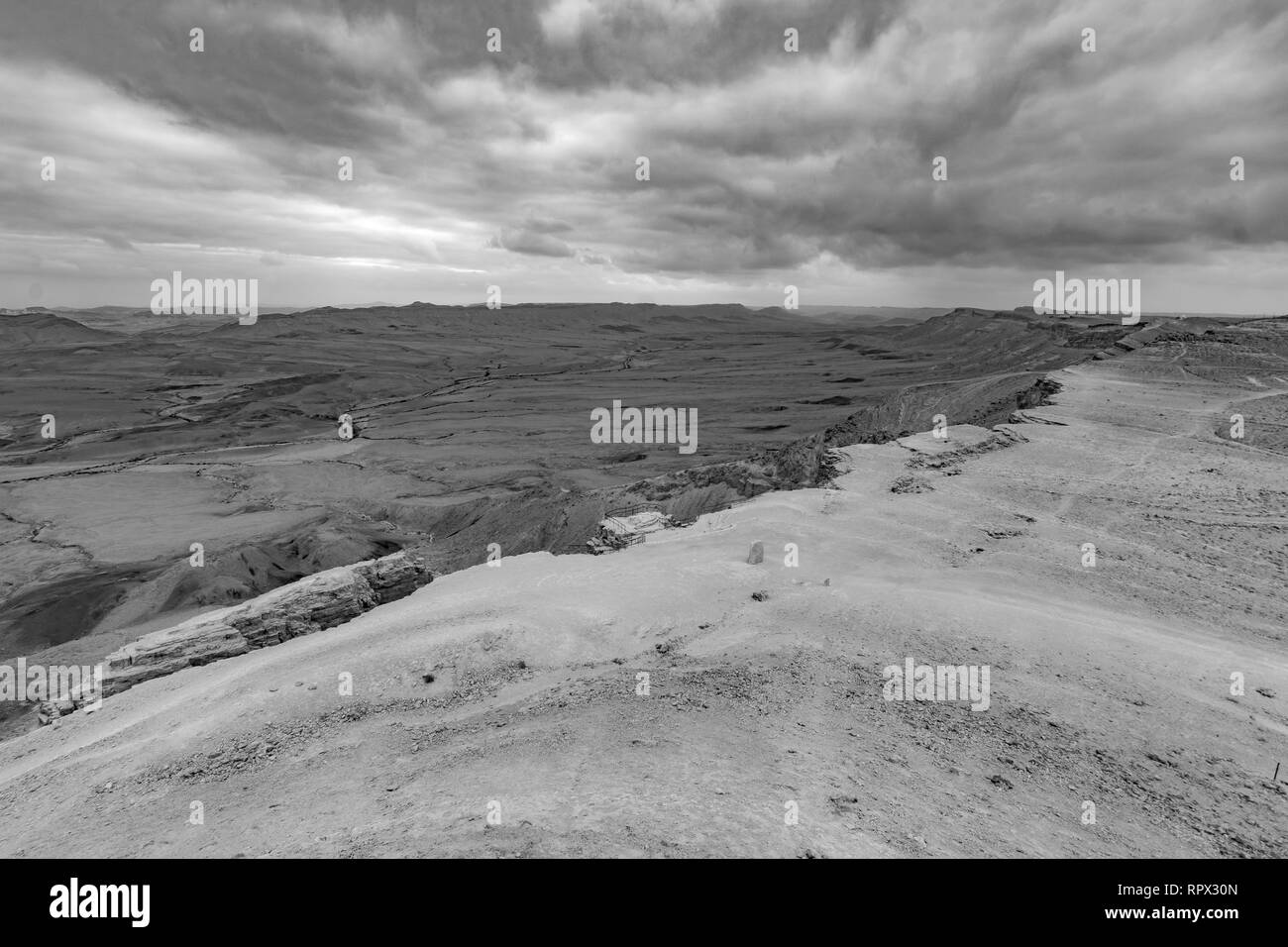 Sunset view of Makhtesh (crater) Ramon, in the Negev Desert, Southern ...