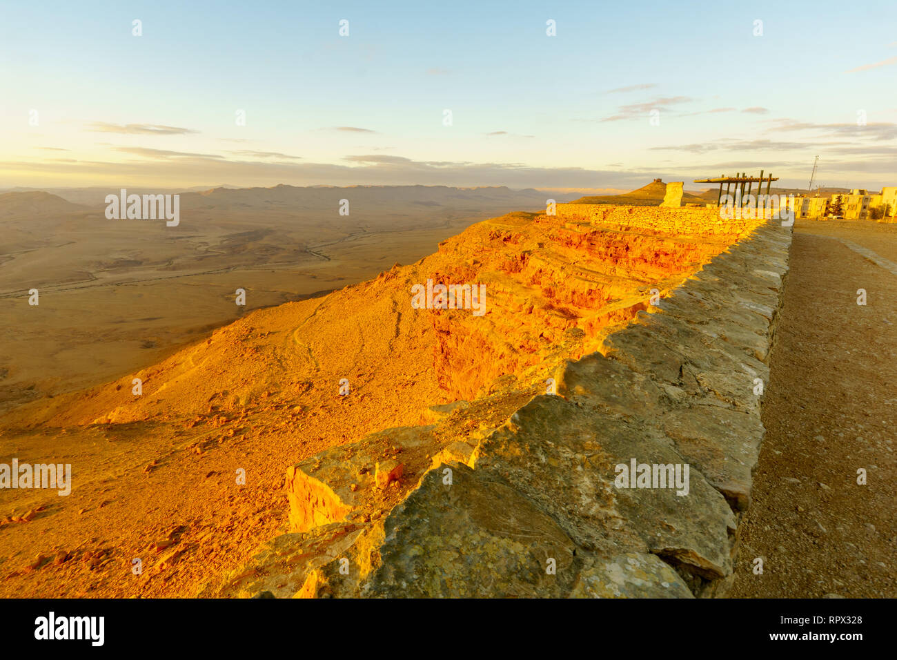 Sunrise view of Makhtesh (crater) Ramon, in the Negev Desert, Southern ...