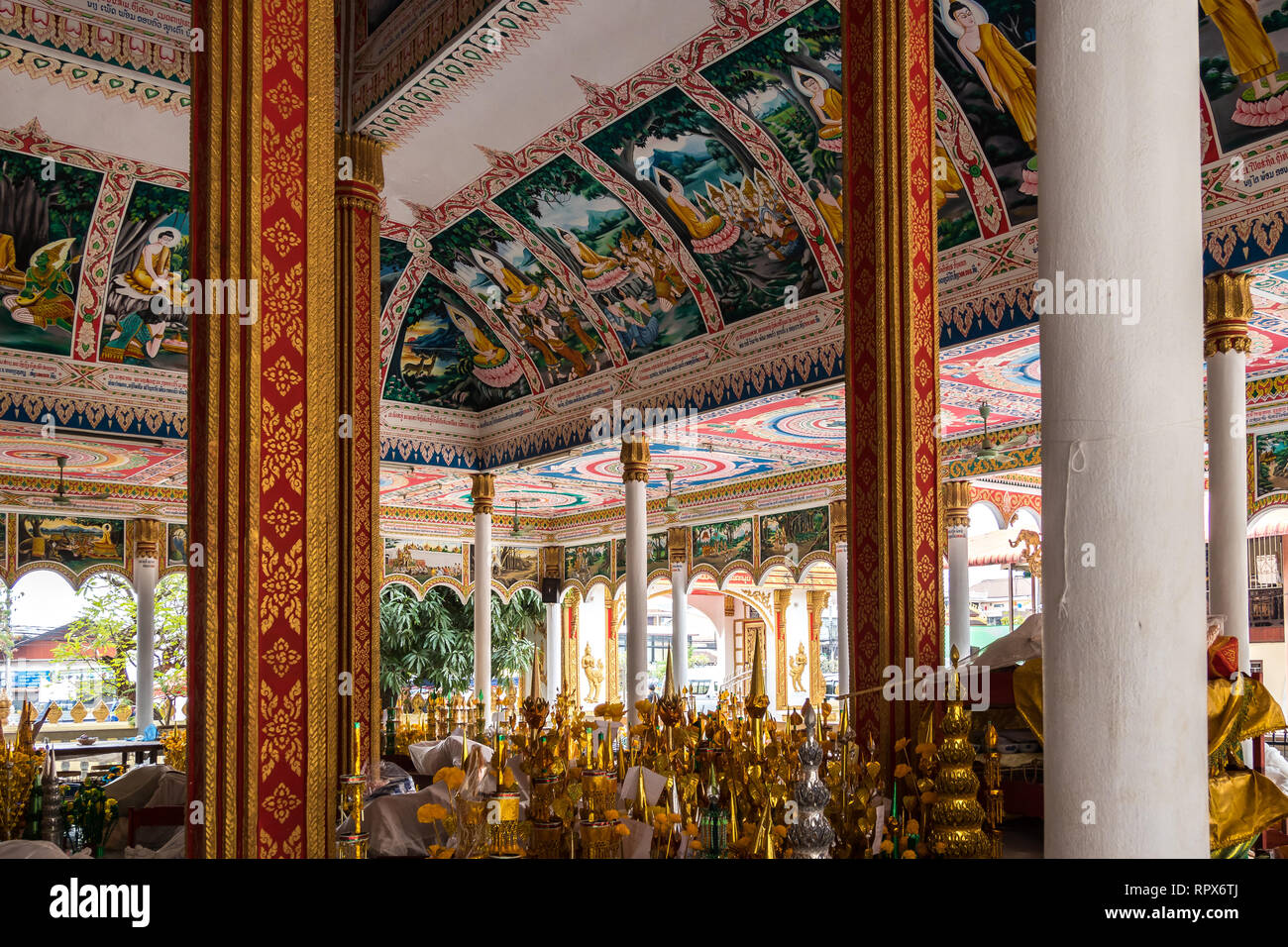 Wat Pha That Luang Temple - Great golden stupa or pagoda. The most ...
