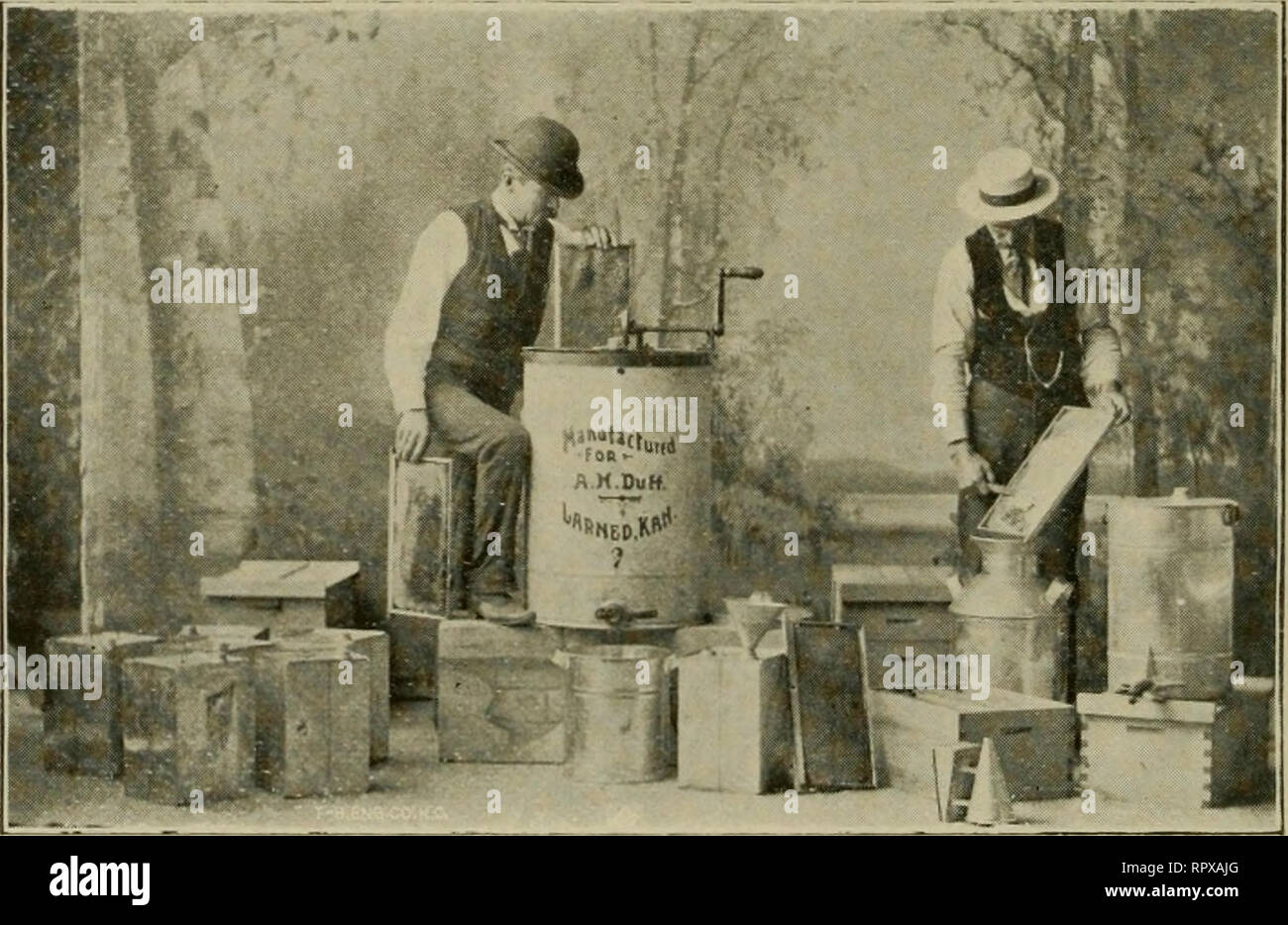 Tipping scales hi-res stock photography and images - Alamy