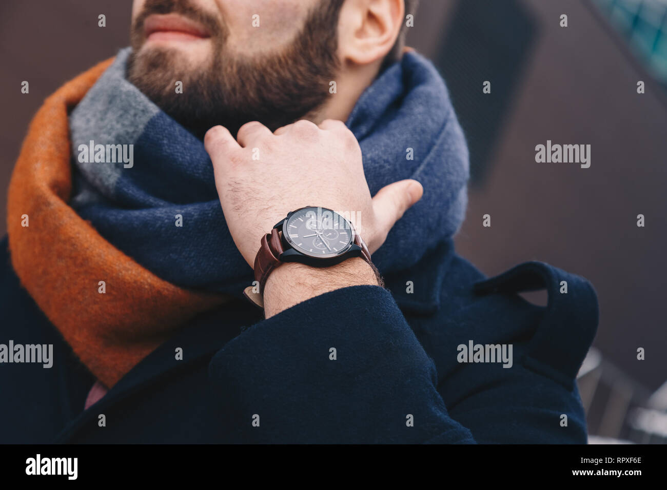 Fixing coat hi-res stock photography and images - Alamy Fixing coat hi-res stock photography and images - Alamy