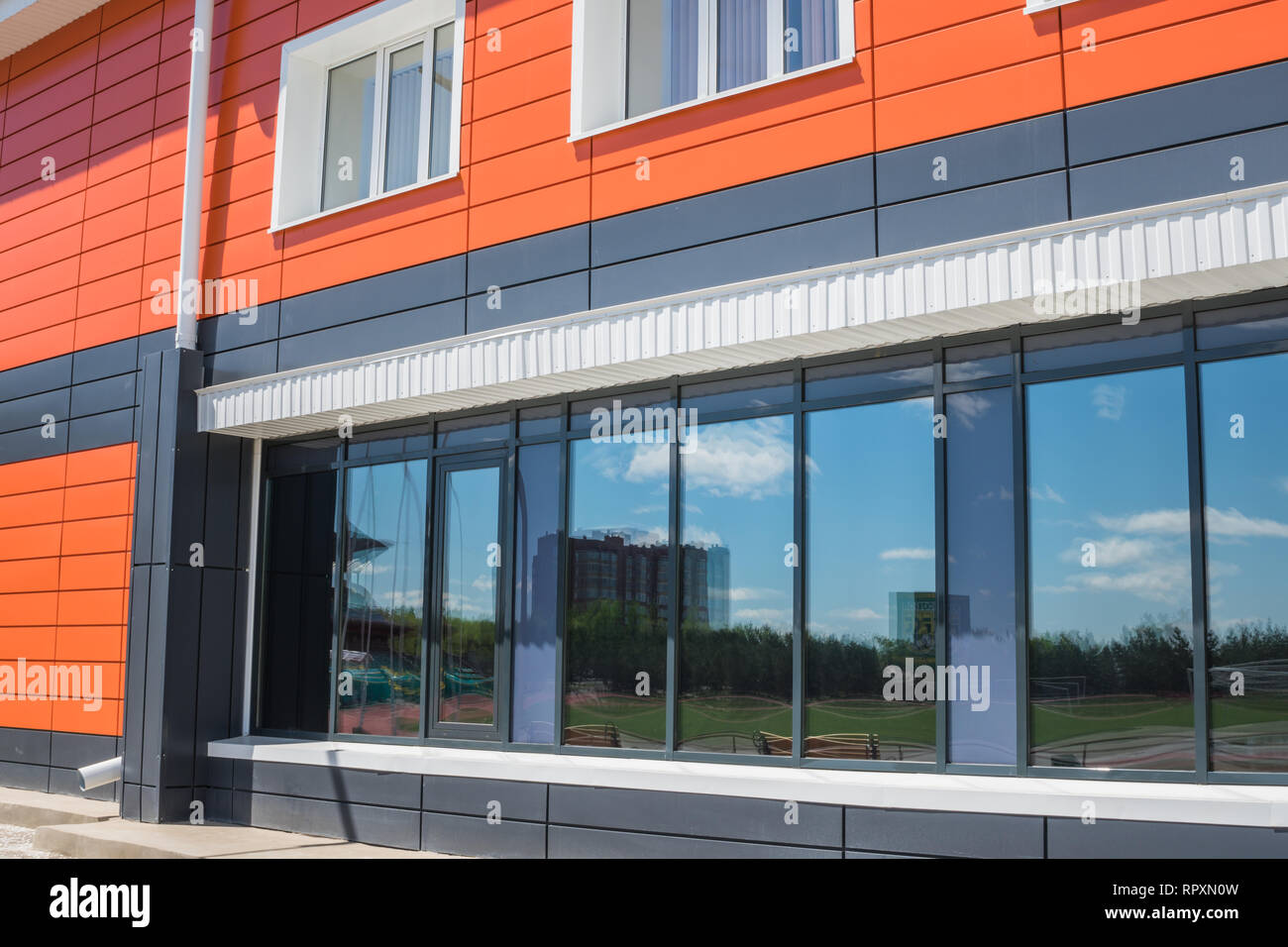 Modernized housing hi-res stock photography and images - Alamy
