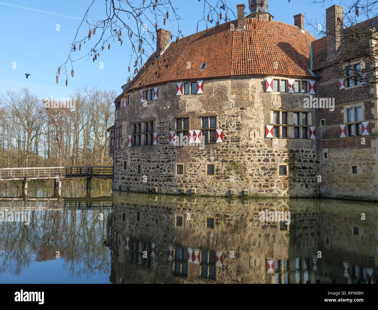 the castle of vischering in germany Stock Photo - Alamy
