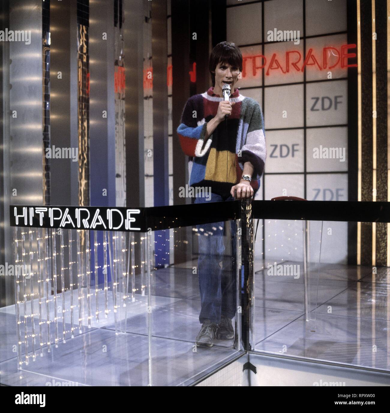 HITPARADE VIKTOR WORMS, Moderator der ZDF Hitparade (1985 Stock Photo ...