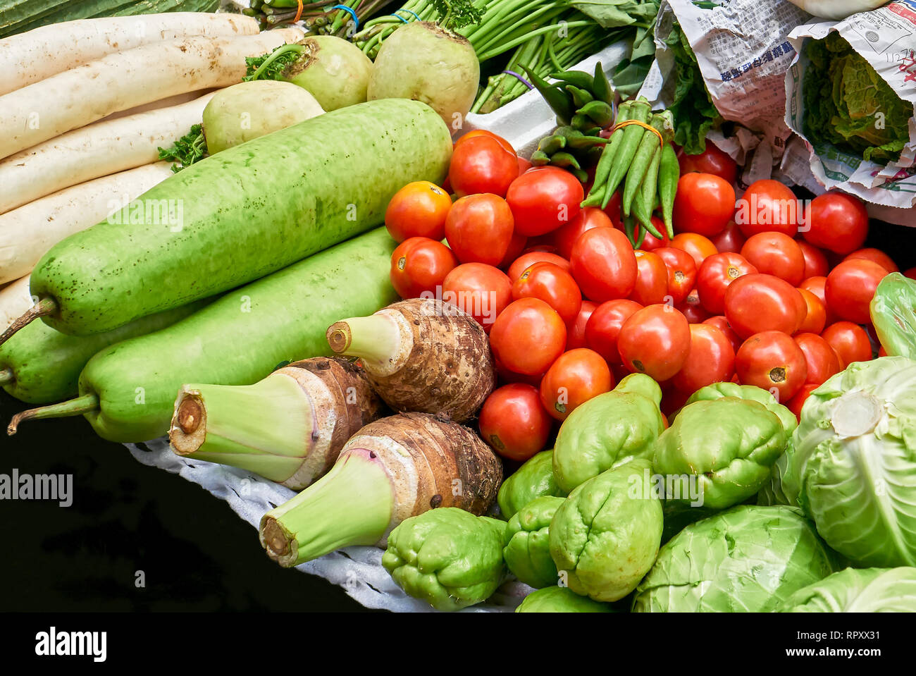 Manila street vendor hi-res stock photography and images - Alamy