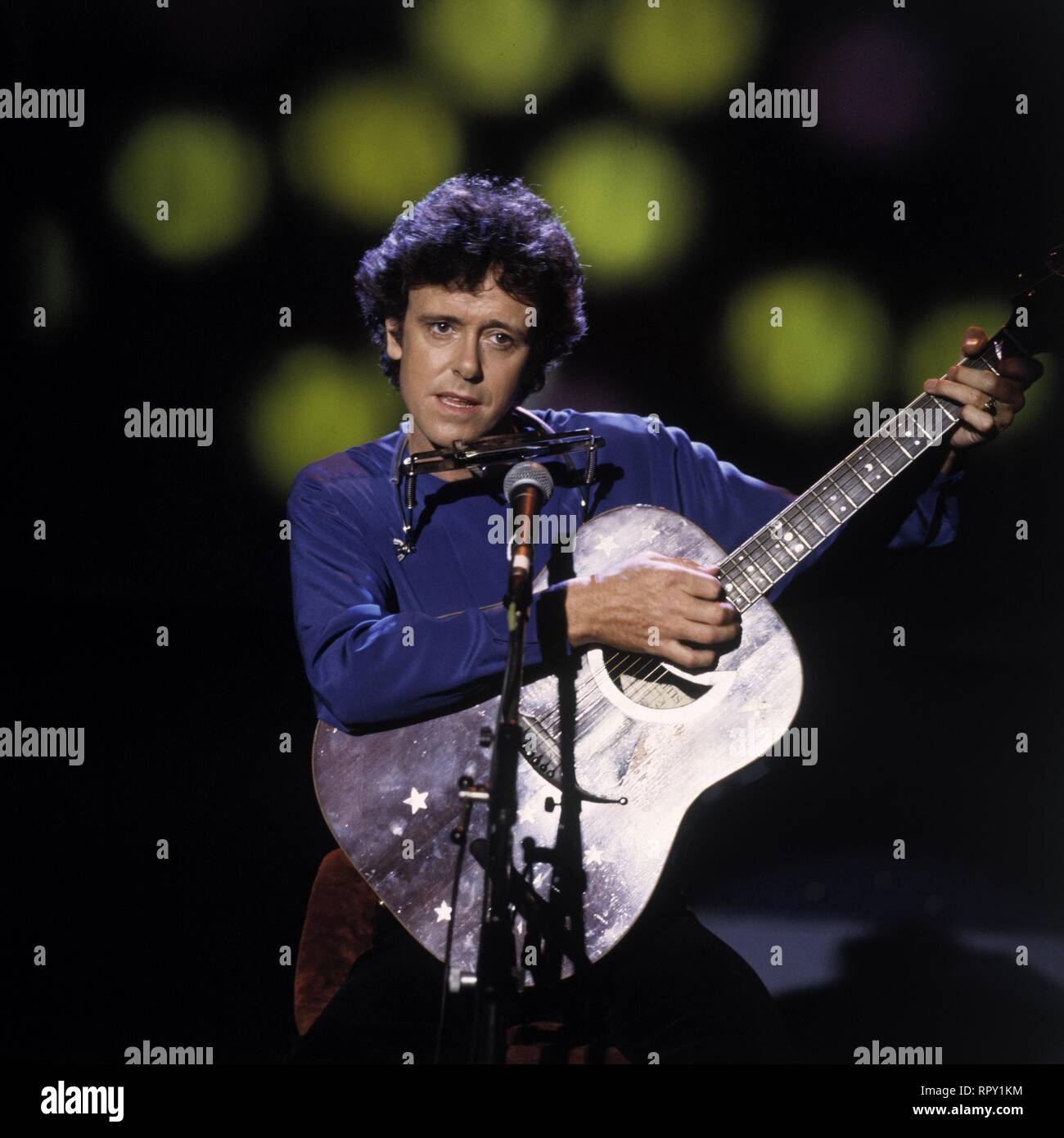 Donovan singer hi-res stock photography and images - Alamy