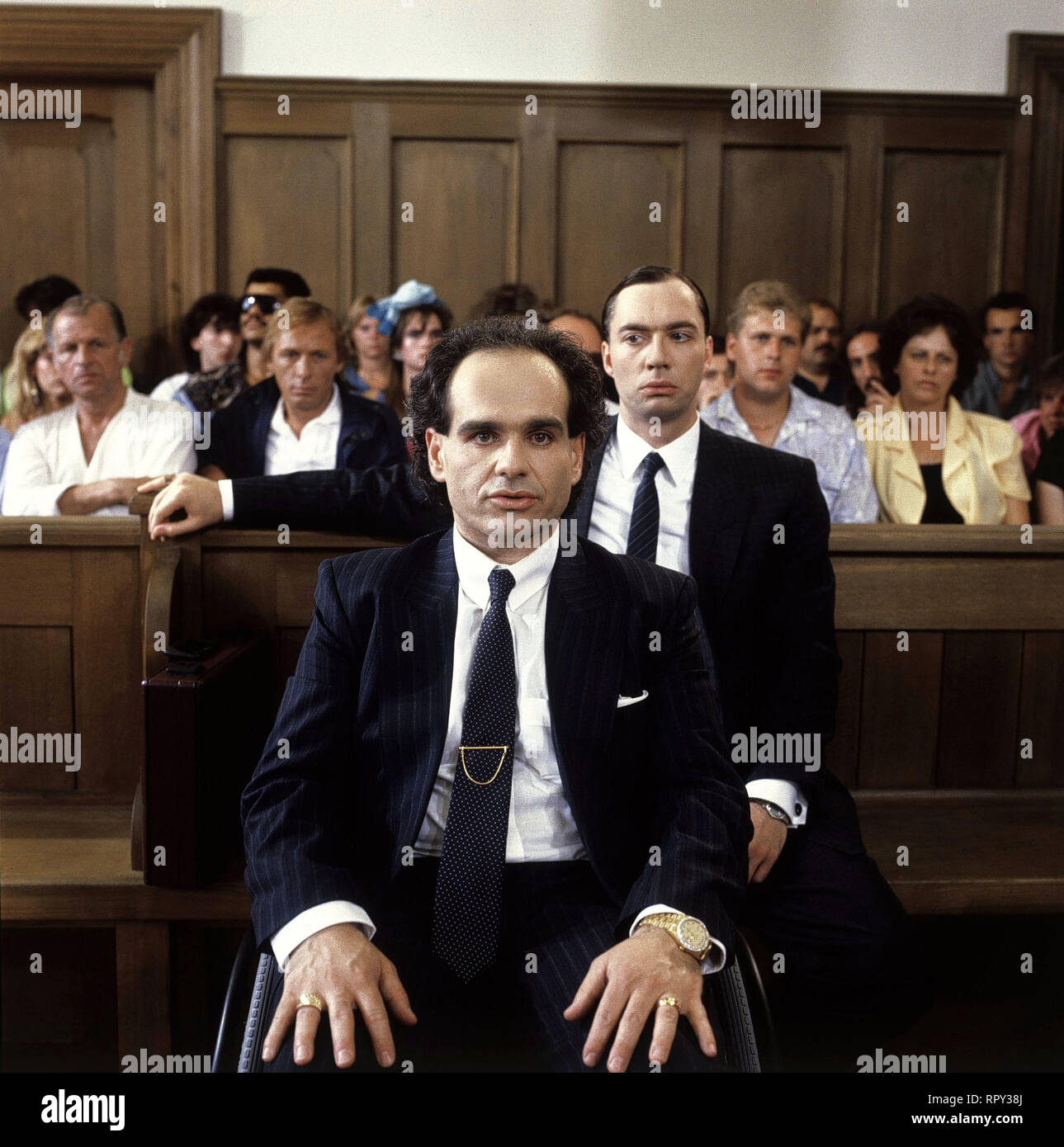 EIN FALL FÜR ZWEI / Blinder Hass Deutschland 1986 / Bernd Fischerauer ...