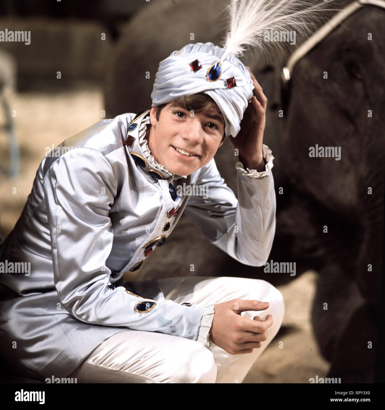 HEINTJE / HEINTJE (HEIN SIMONS), eigentl. Hendrik Simons, Auftritt in ...