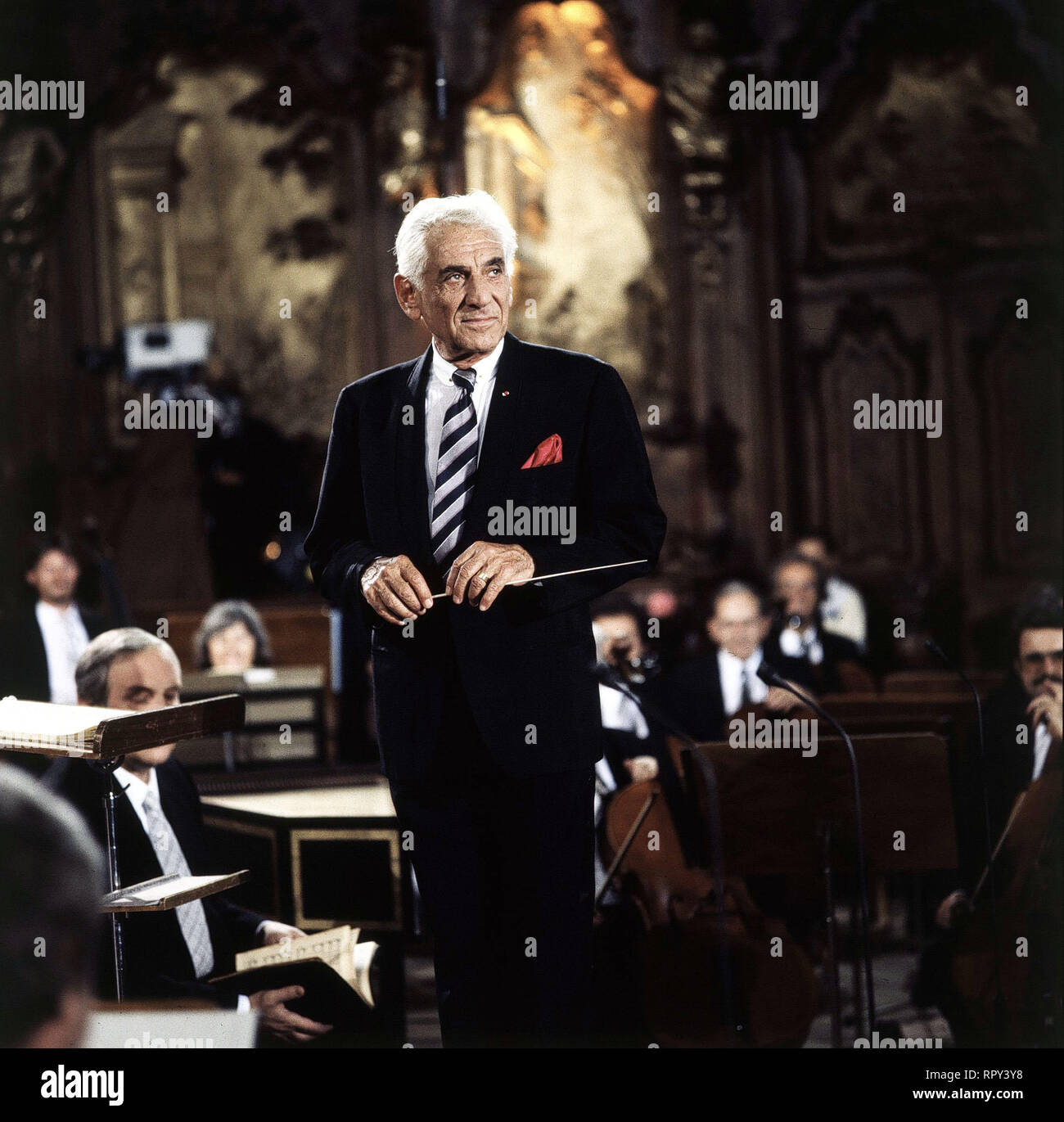 Leonard bernstein composer portrait hi-res stock photography and images ...