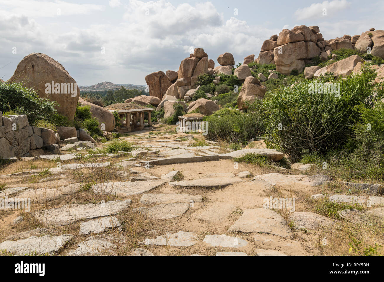 Hampi's fabulous boulder landscape started as gigantic granite ...