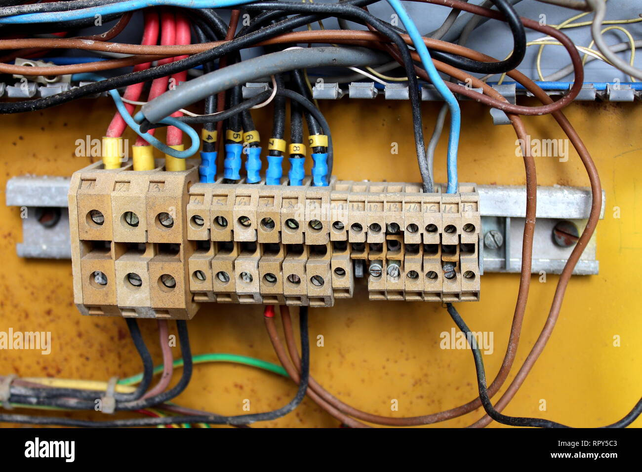 Connector strips hi-res stock photography and images - Alamy