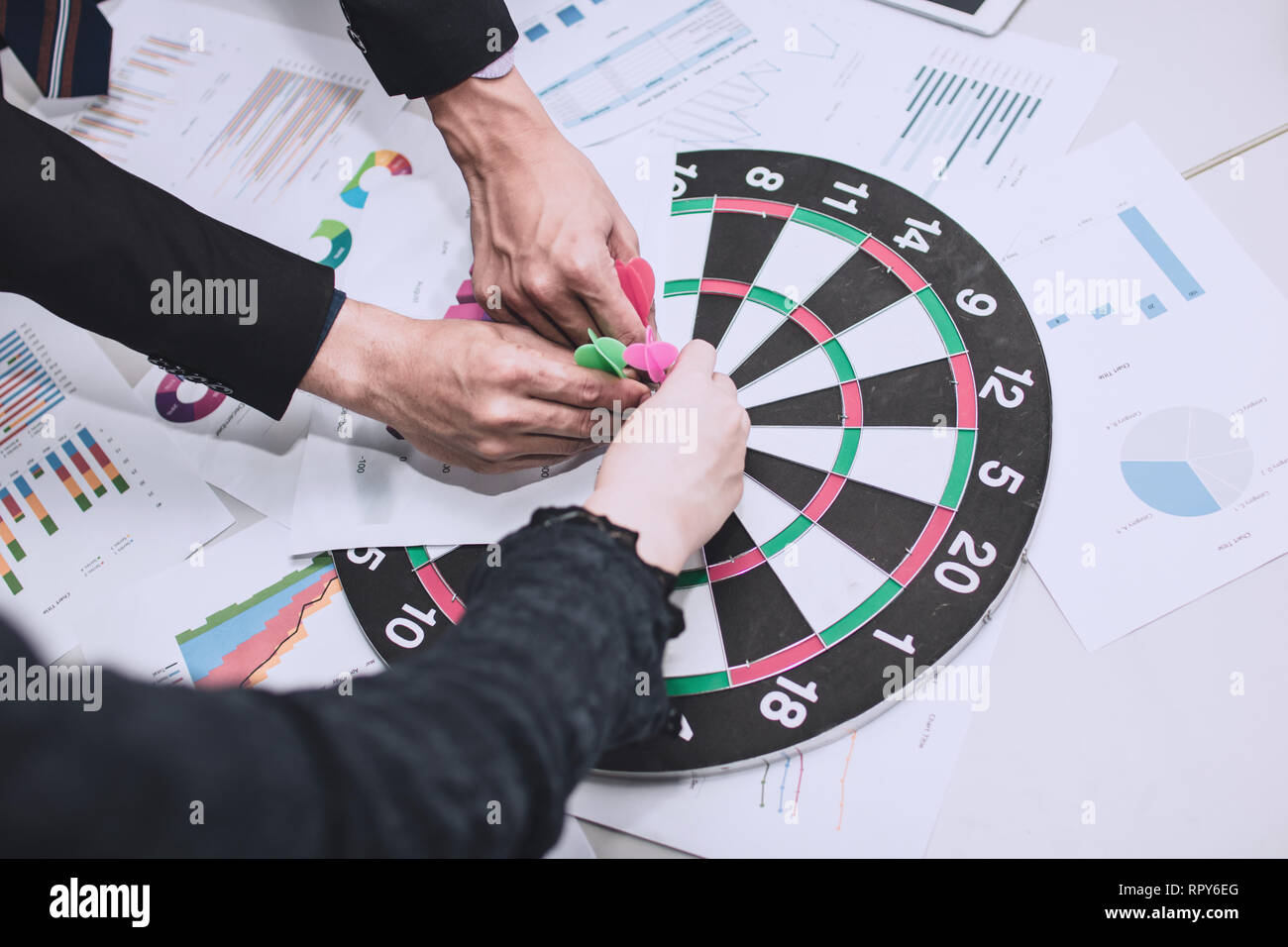 business goal and target concept of teamwork Stock Photo - Alamy