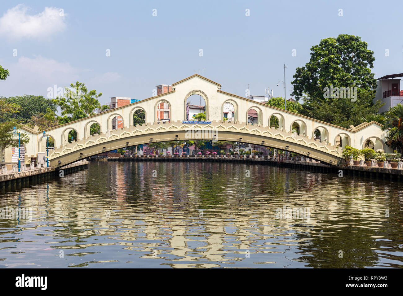 Pedestrian Bridge over Melaka River, Melaka, Malaysia Stock Photo - Alamy