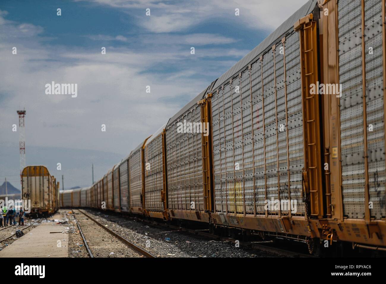 Ferrocarril popular hi-res stock photography and images - Alamy
