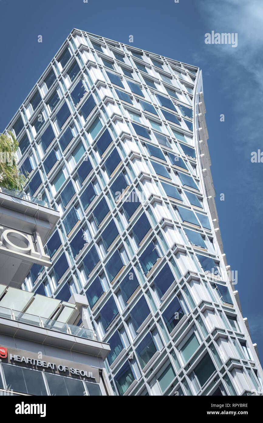 Modern architecture in the city of Singapore Stock Photo - Alamy