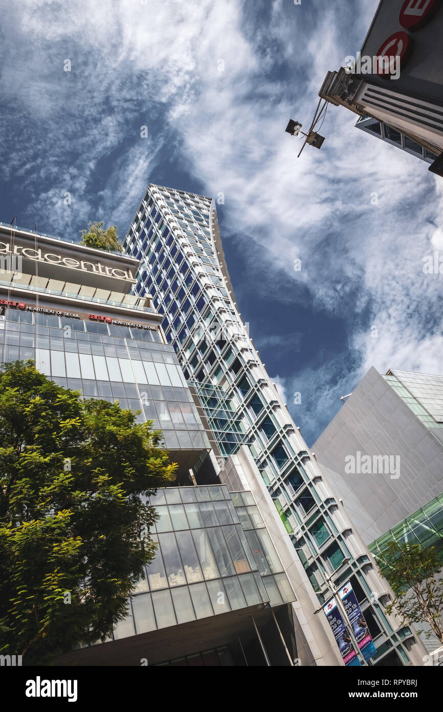 Modern architecture in the city of Singapore Stock Photo - Alamy