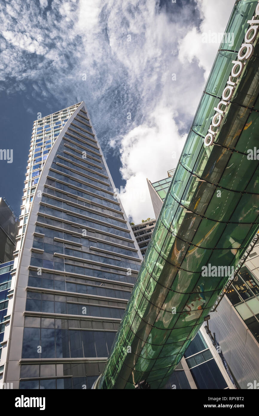 Modern architecture in the city of Singapore Stock Photo - Alamy