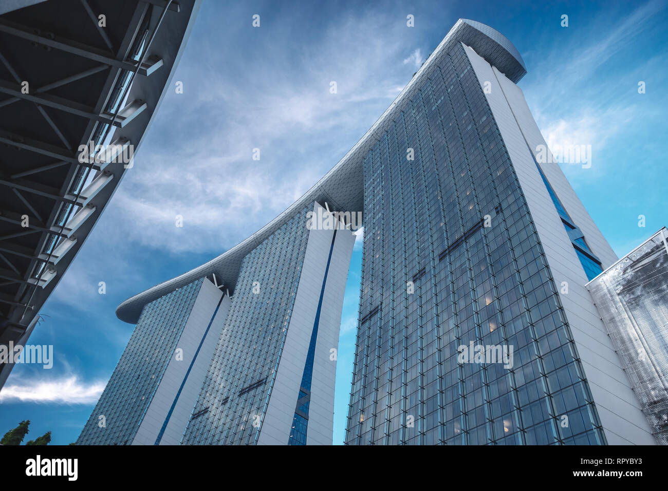 The modern city of Singapore Stock Photo - Alamy