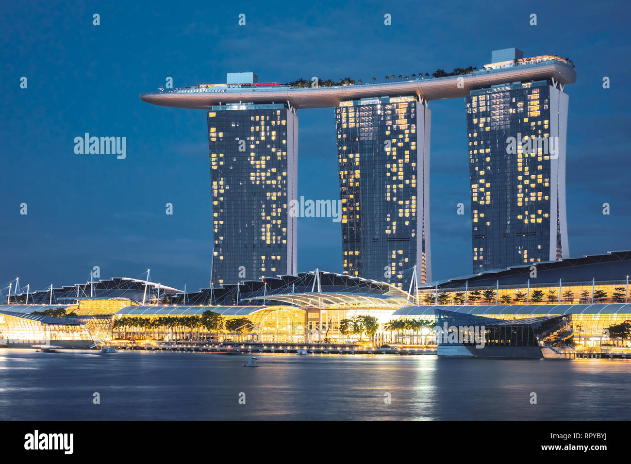 The modern city of Singapore Stock Photo - Alamy
