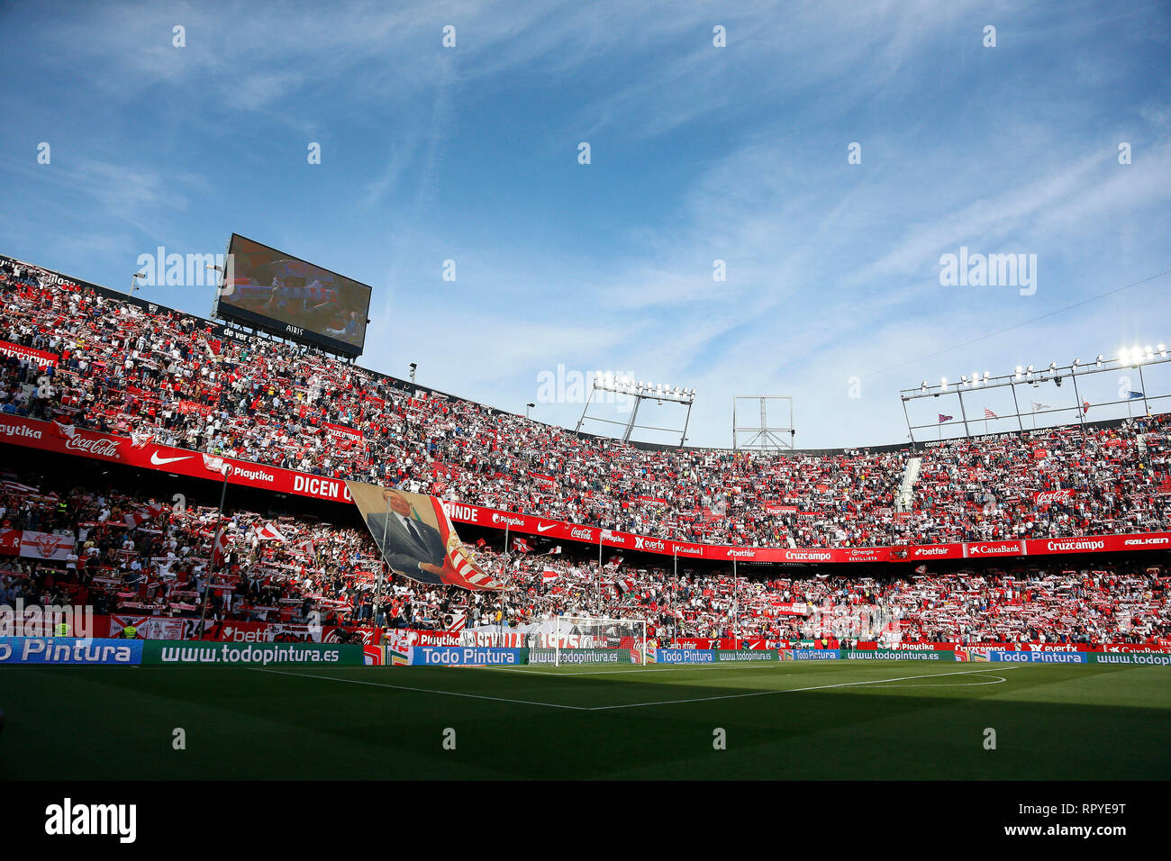 Seville football club hi-res stock photography and images - Alamy