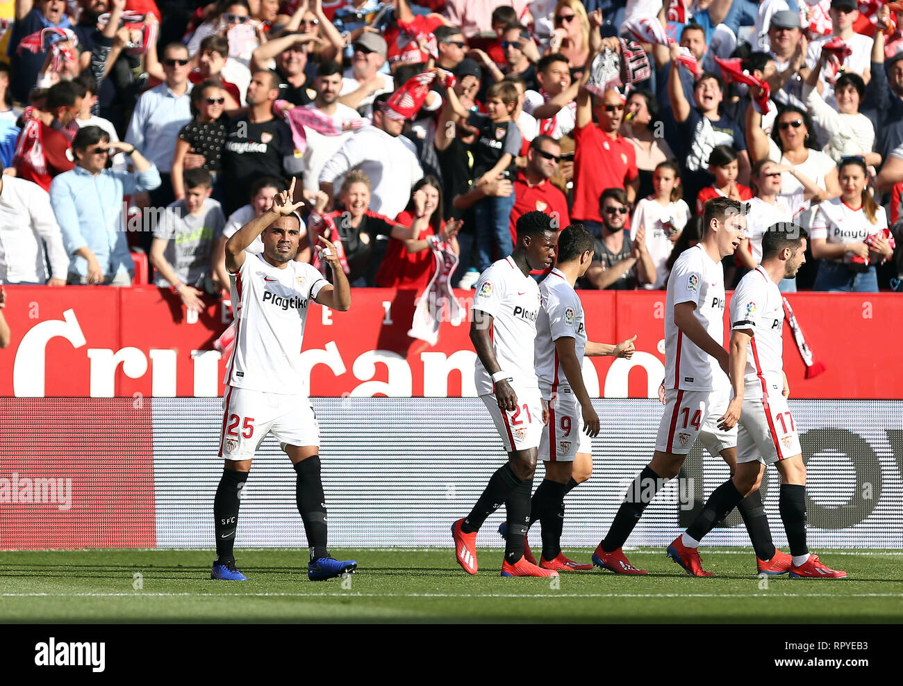 Seville futbol hi-res stock photography and images - Alamy