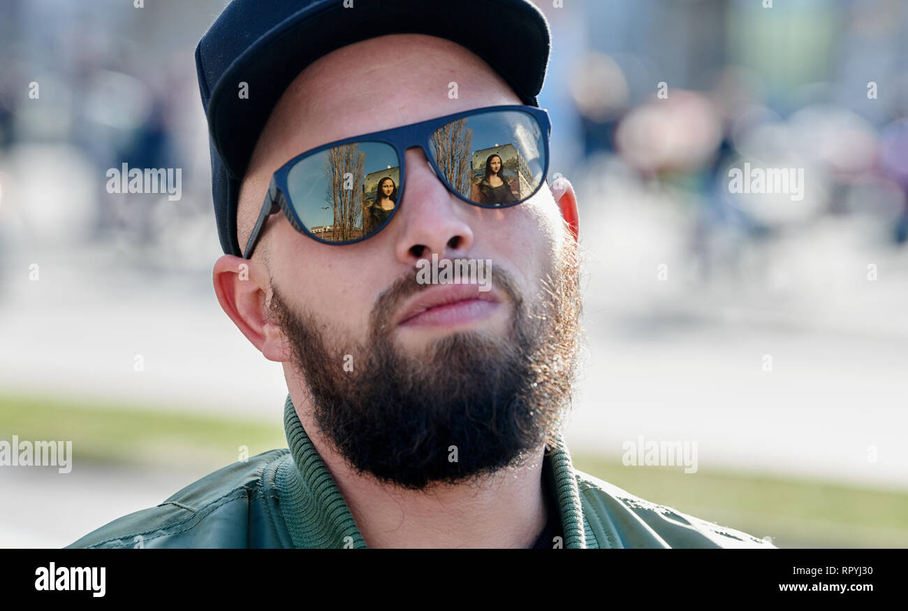 Leonardo da vincis famous paintings hi-res stock photography and images ...