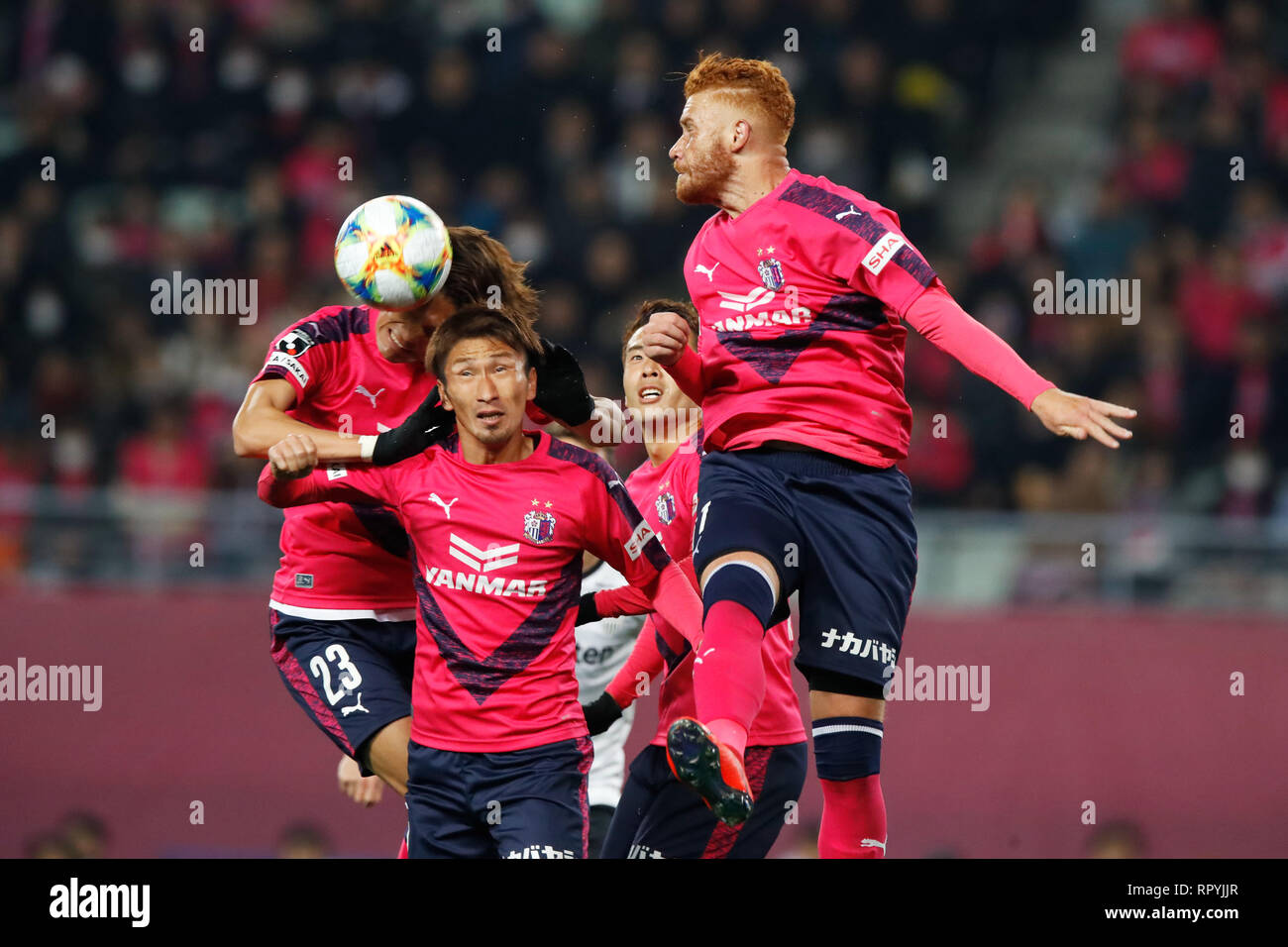 Vissel kobe football team hi-res stock photography and images - Alamy