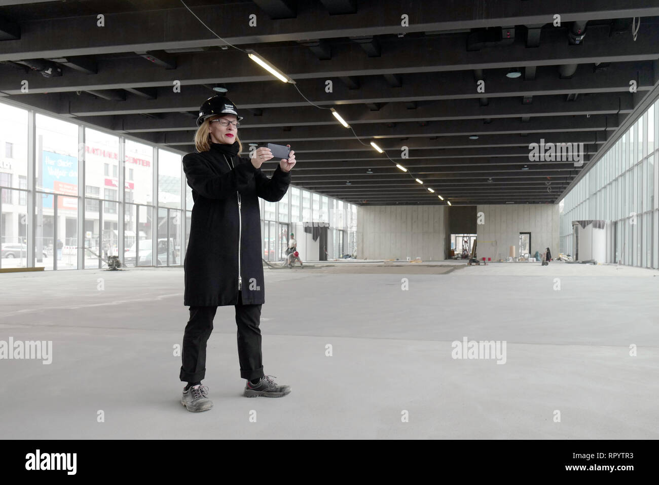 19 February 2019, Saxony-Anhalt, Dessau-Roßlau: Dr. Claudia Perren ...