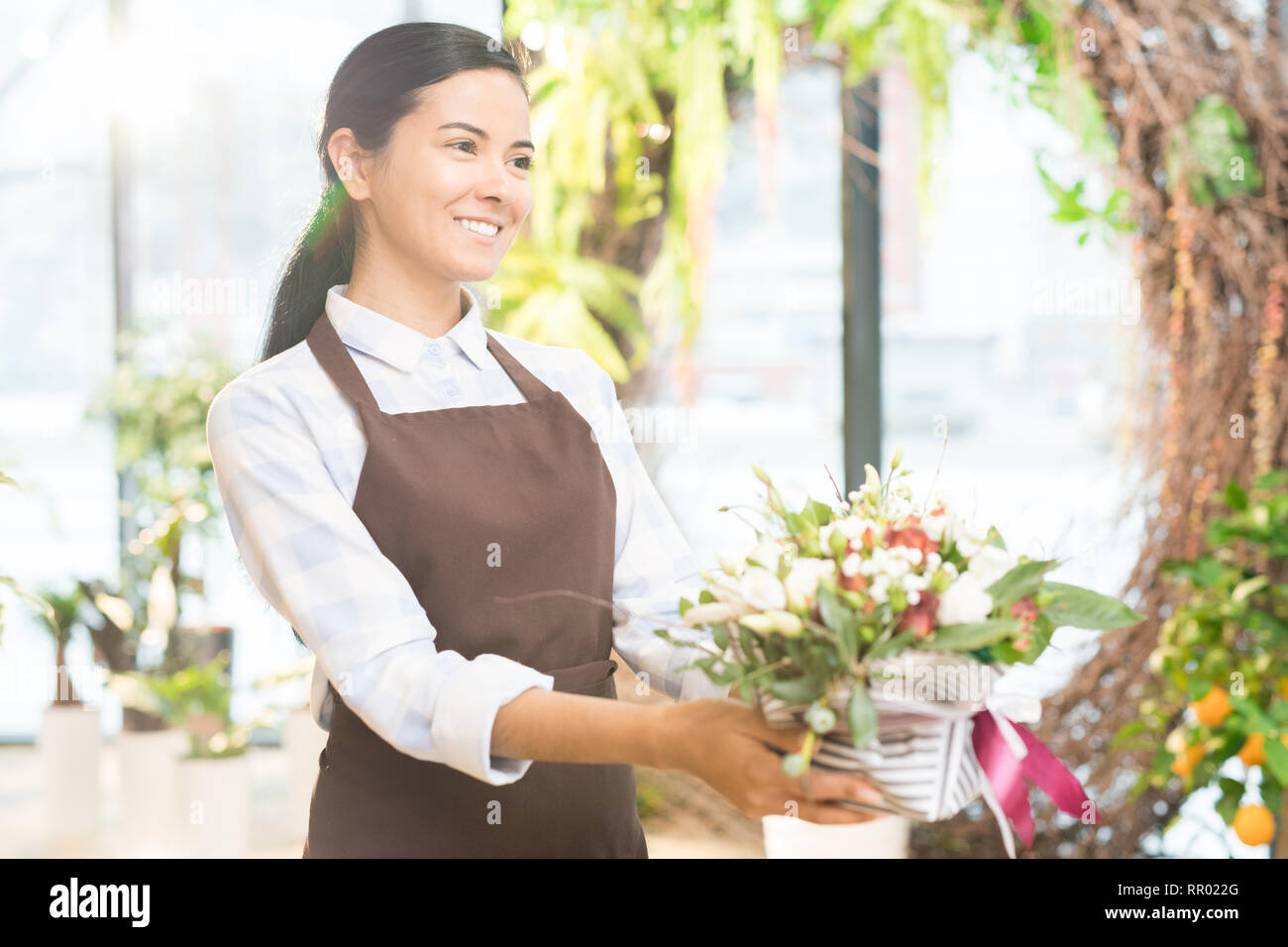 Selling profession hi-res stock photography and images - Alamy