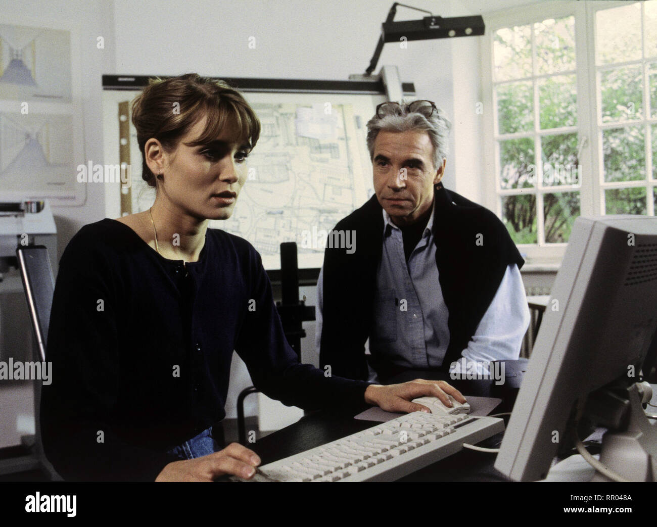 DER ALTE / Der Verdacht D 1997 / Hans-Jürgen Tögel Szene mit ANJA KLING ...