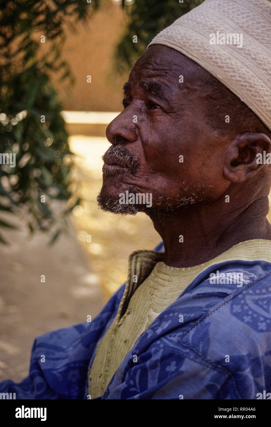 Djerma hi-res stock photography and images - Alamy