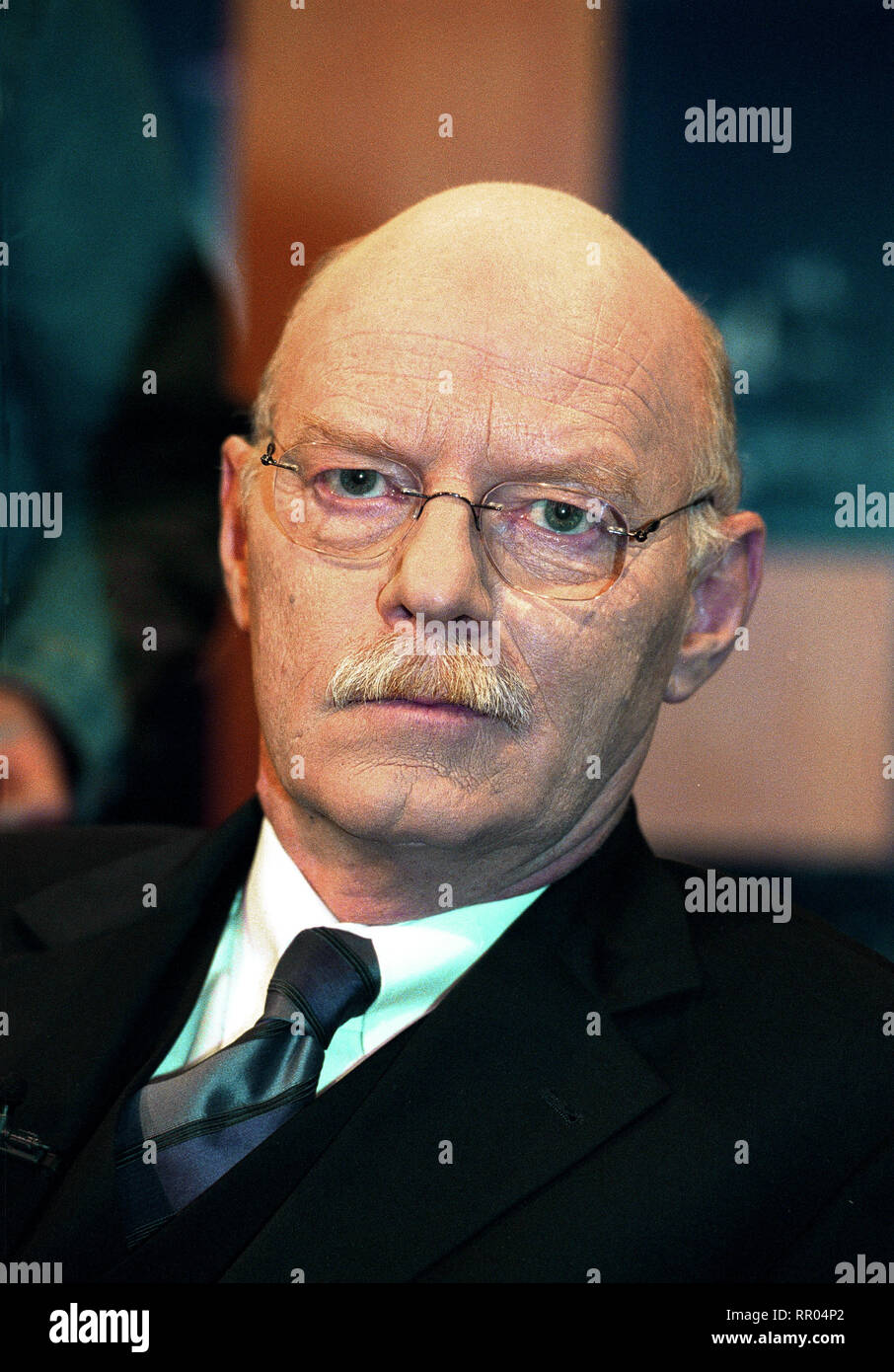 PETER STRUCK / PETER STRUCK - Vorsitzender der SPD-Fraktion 11/2001 ...