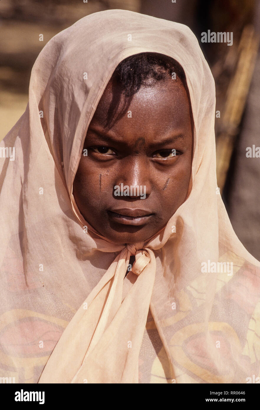 Young Nigerien Djerma (Zarma) Girl with Traditional Facial ...