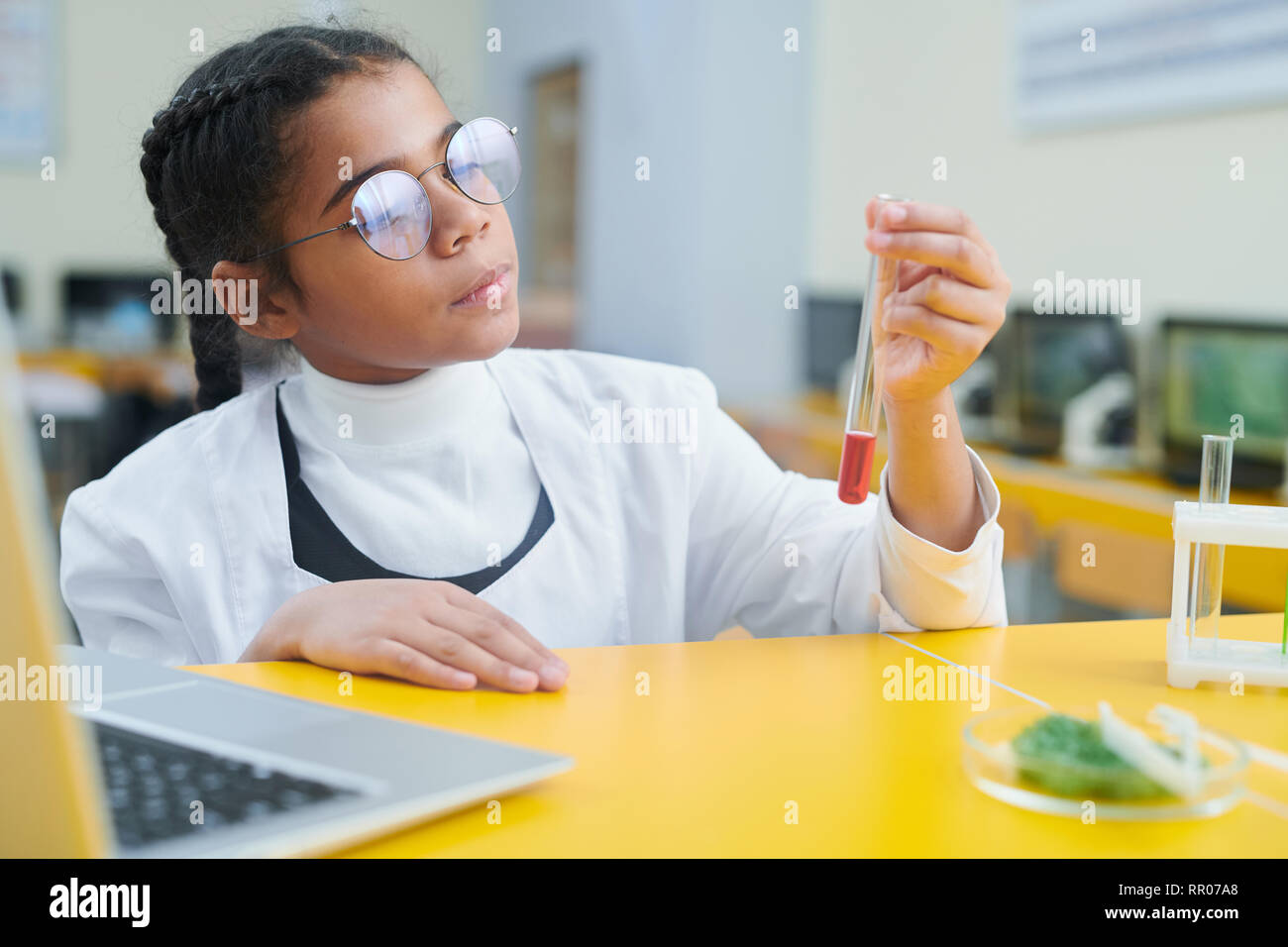 Concentration lesson hi-res stock photography and images - Alamy