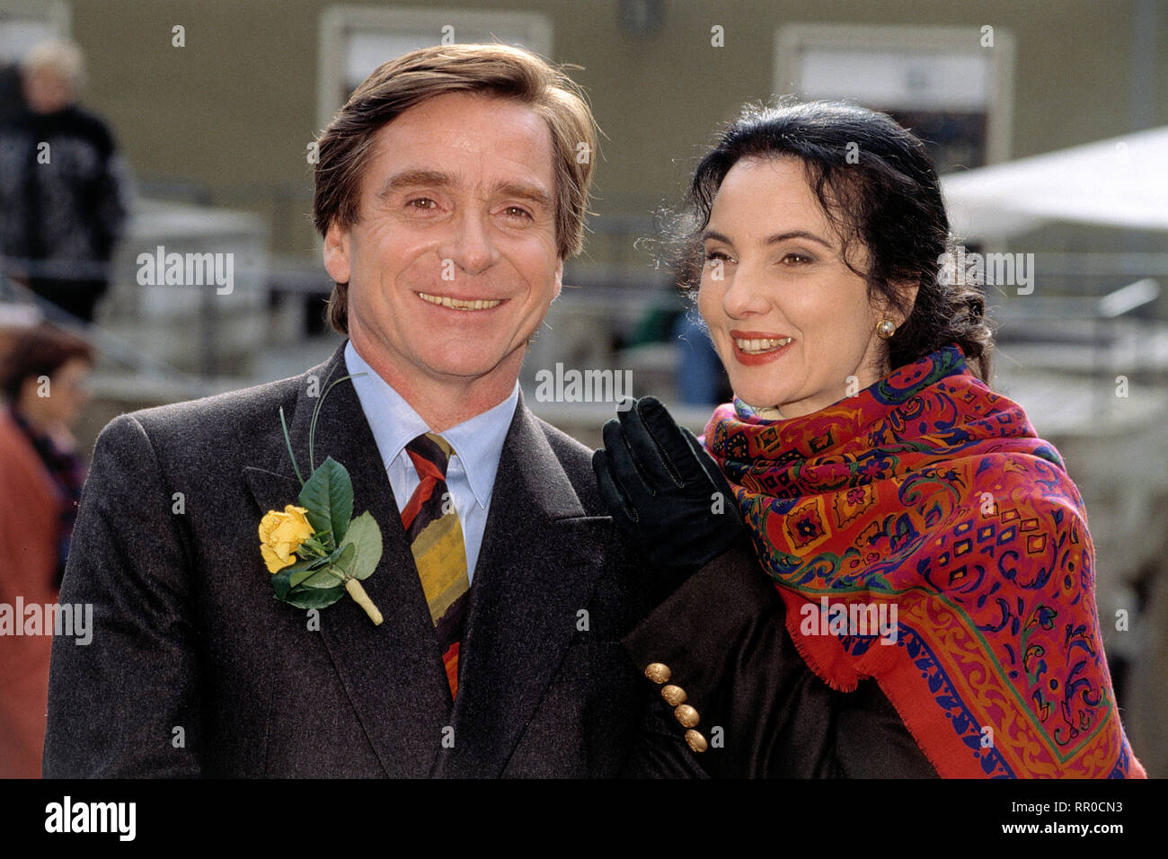 DER HEIRATSVERMITTLER / D 1993 / Erich Neureuther / Peter Sandmann (ELMAR WEPPER), Jutta ...