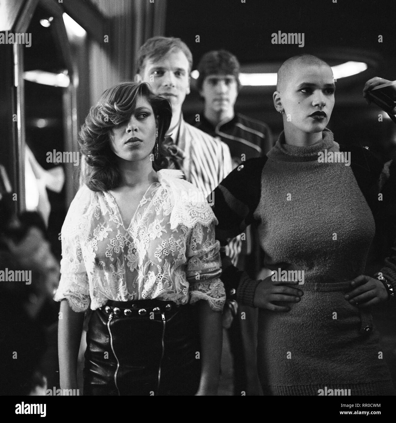 WIE DIE WELTMEISTER / BRD 1981 / Klaus Lemke / Lou (ESTHER HESS), Franz ...