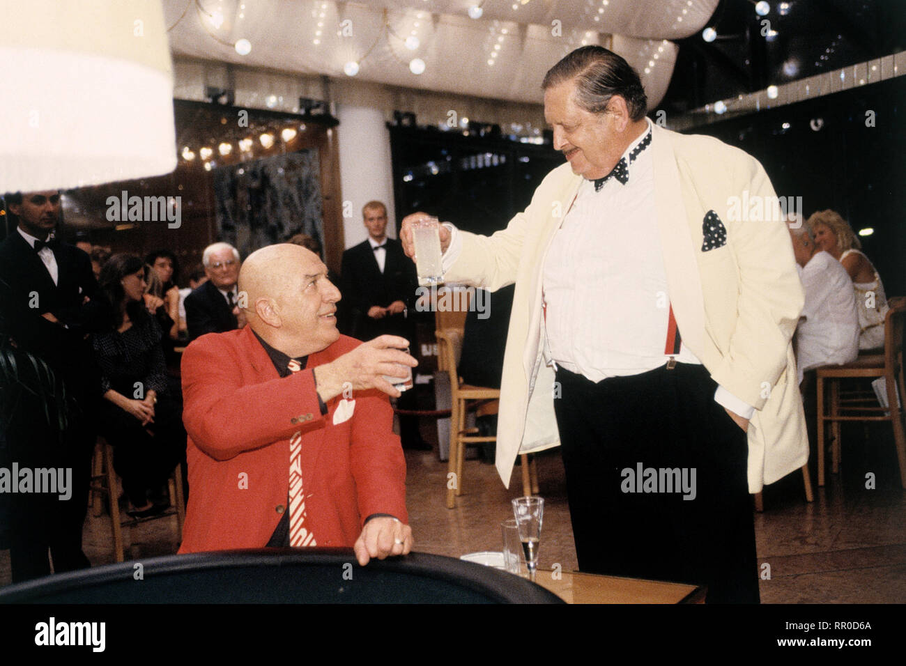 Telly savalas 1992 hi-res stock photography and images - Alamy