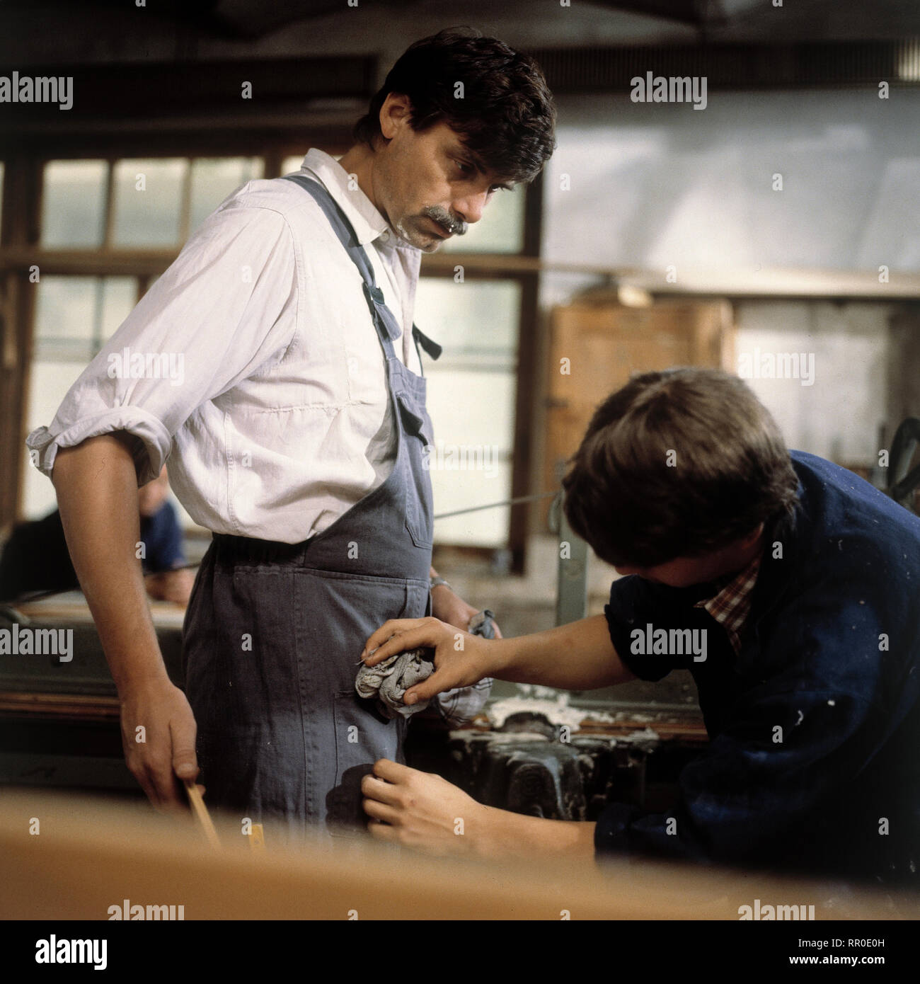 HERRENJAHRE / Herrenjahre / AUSTRIA 1983 / Szene mit Bruno Melzer ...