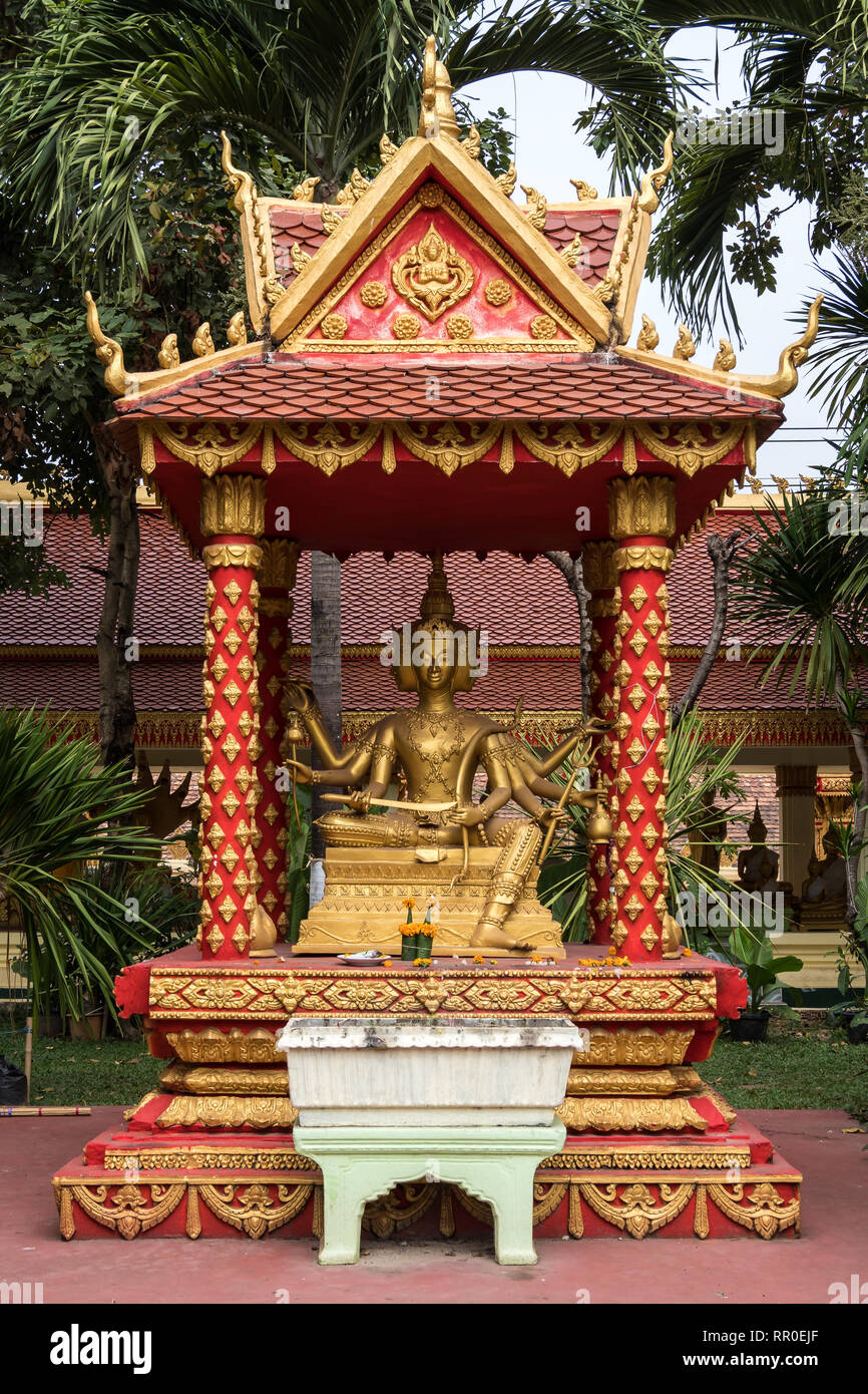 Wat Pha That Luang Temple - Great golden stupa or pagoda. The most ...