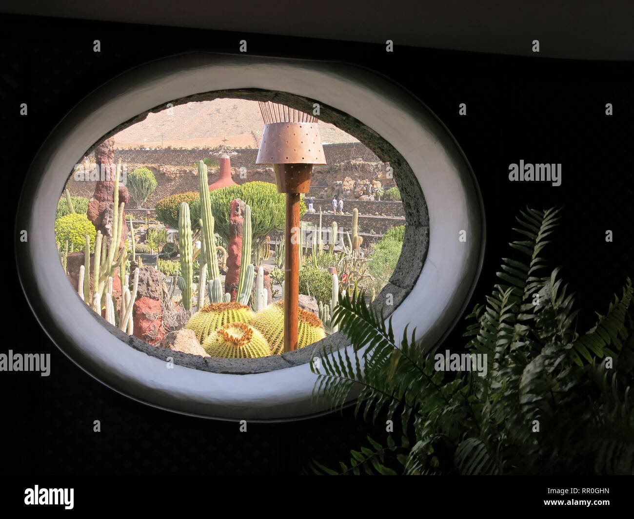 Oval shaped window hi-res stock photography and images - Alamy