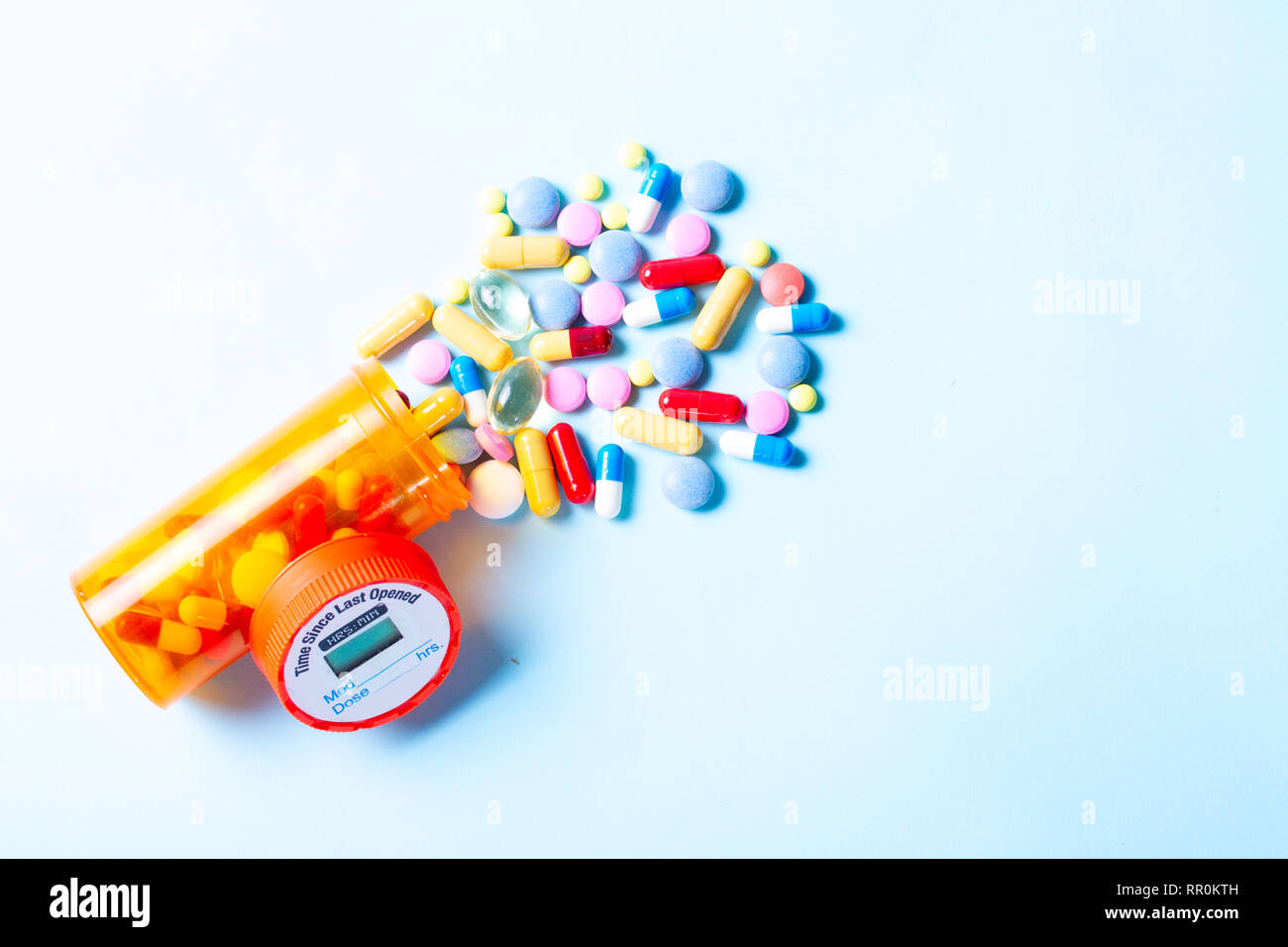 Pile of pills Stock Photo - Alamy