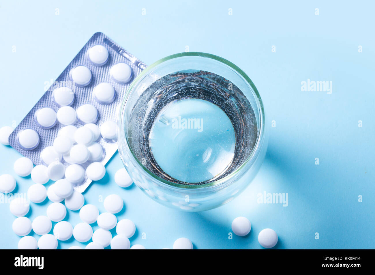 Pile of pills Stock Photo - Alamy
