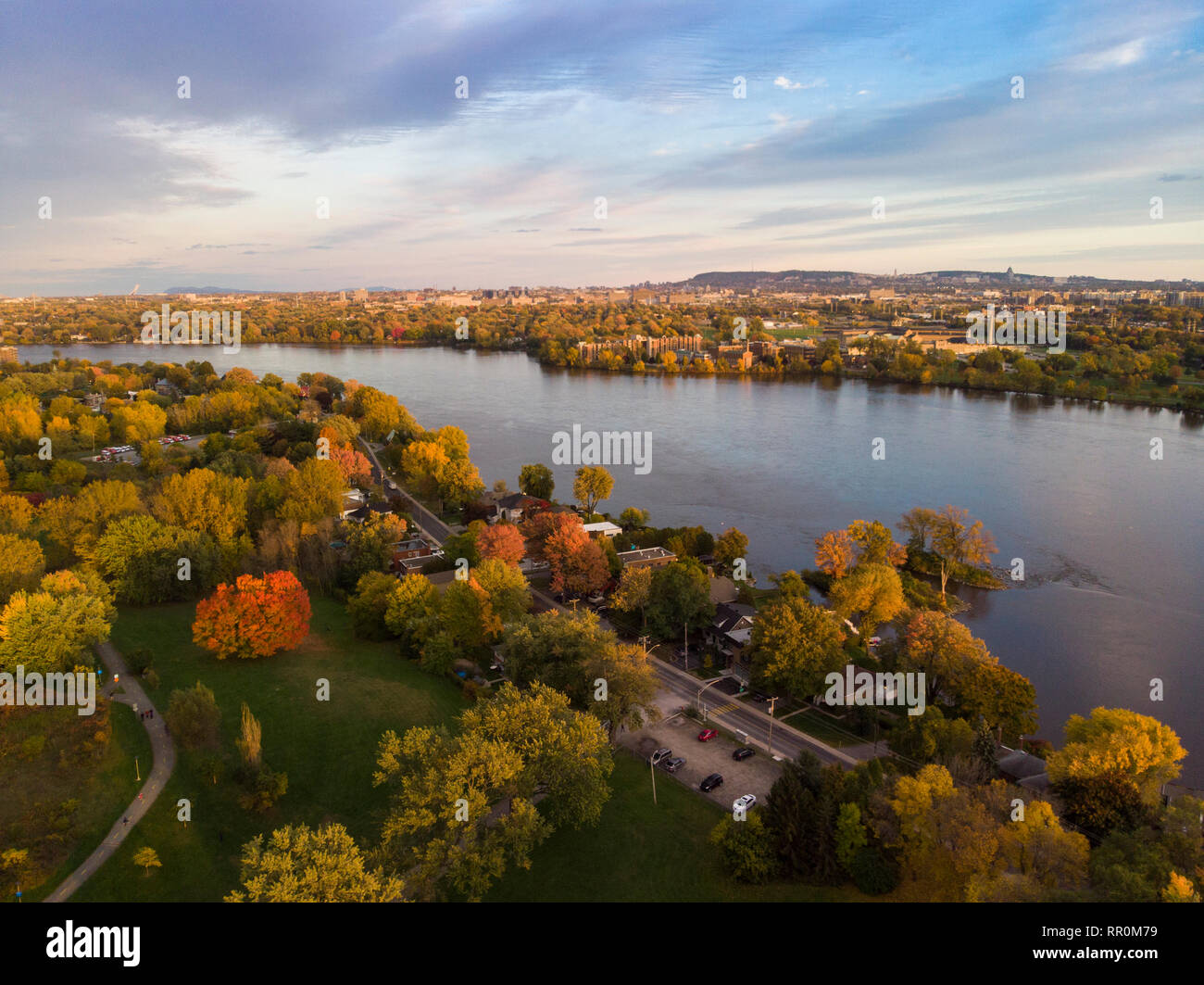 Aerial neighbourhood hi-res stock photography and images - Alamy