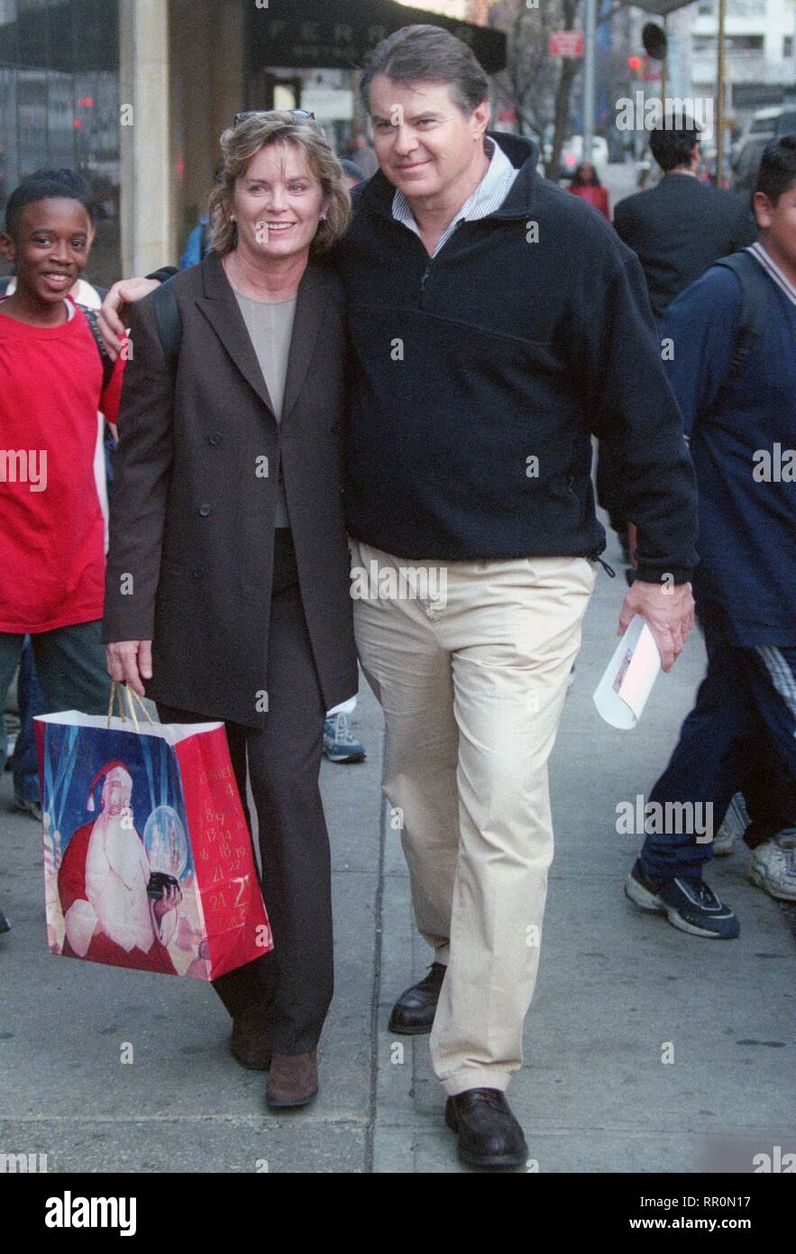 Robert Urich and wife 1998 Photo By John Barrett/PHOTOlink Stock Photo ...